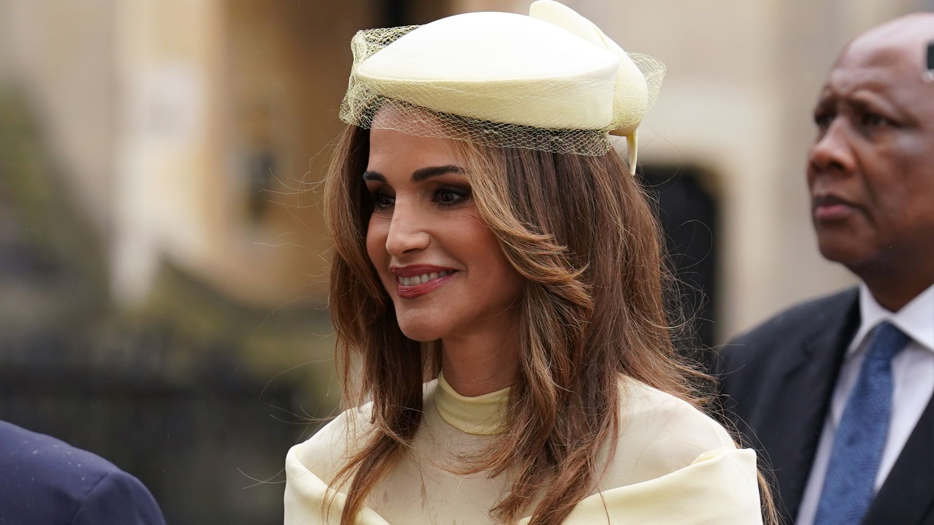 Königin Rania ist emotional vor der Hochzeit ihres Sohnes!