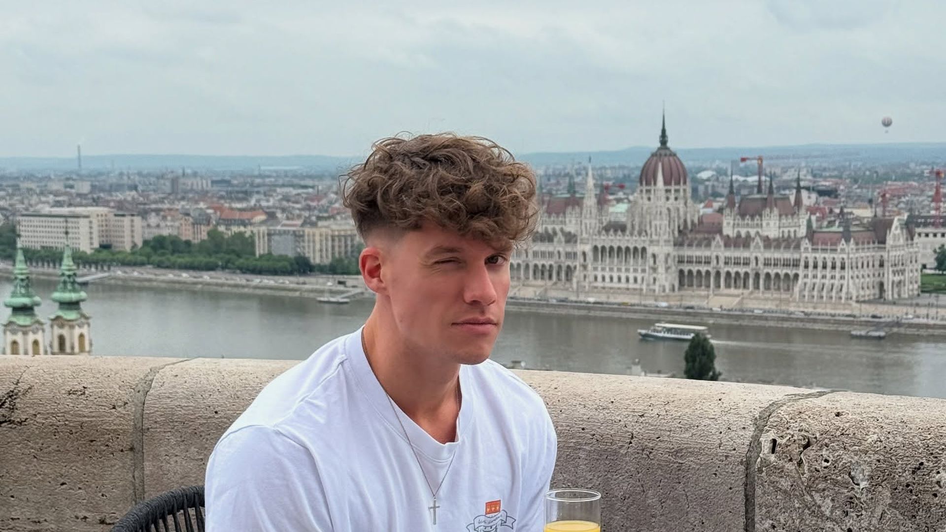 Hat YouTuber laserluca eine neue Partnerin an seiner Seite?