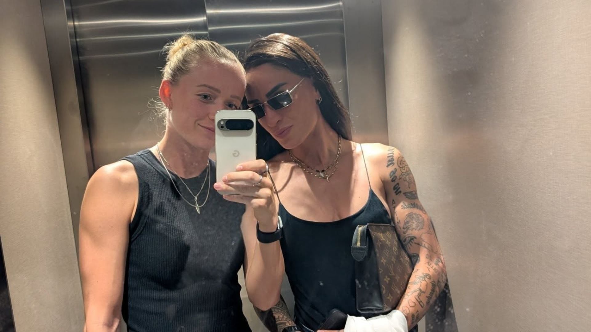 Lea Schüller könnte im EM-Finale gegen ihre Partnerin kicken