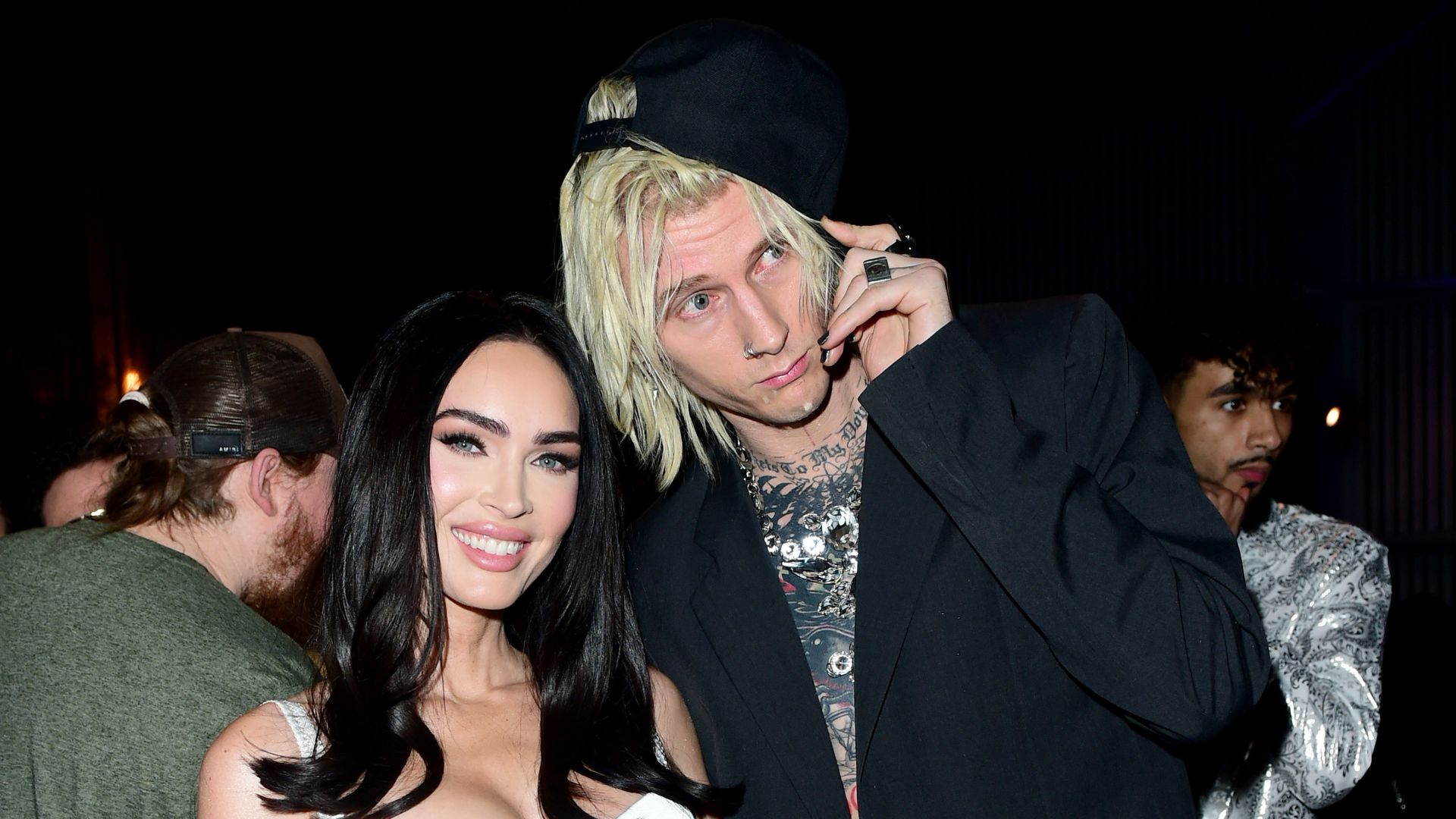 Trotz Trennung: Megan Fox und MGK fokussieren sich auf Baby