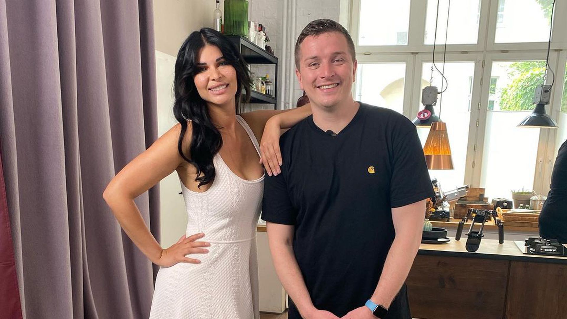 Micaela Schäfer klärt auf: String-Tattoo war nur ein Fake