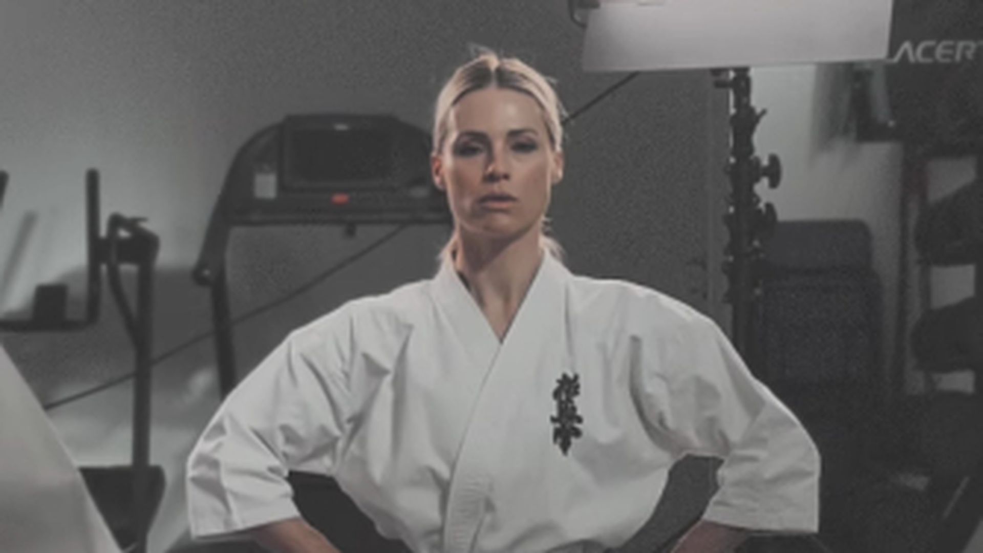 Harter Kampfsport: Michelle Hunziker macht jetzt Karate!