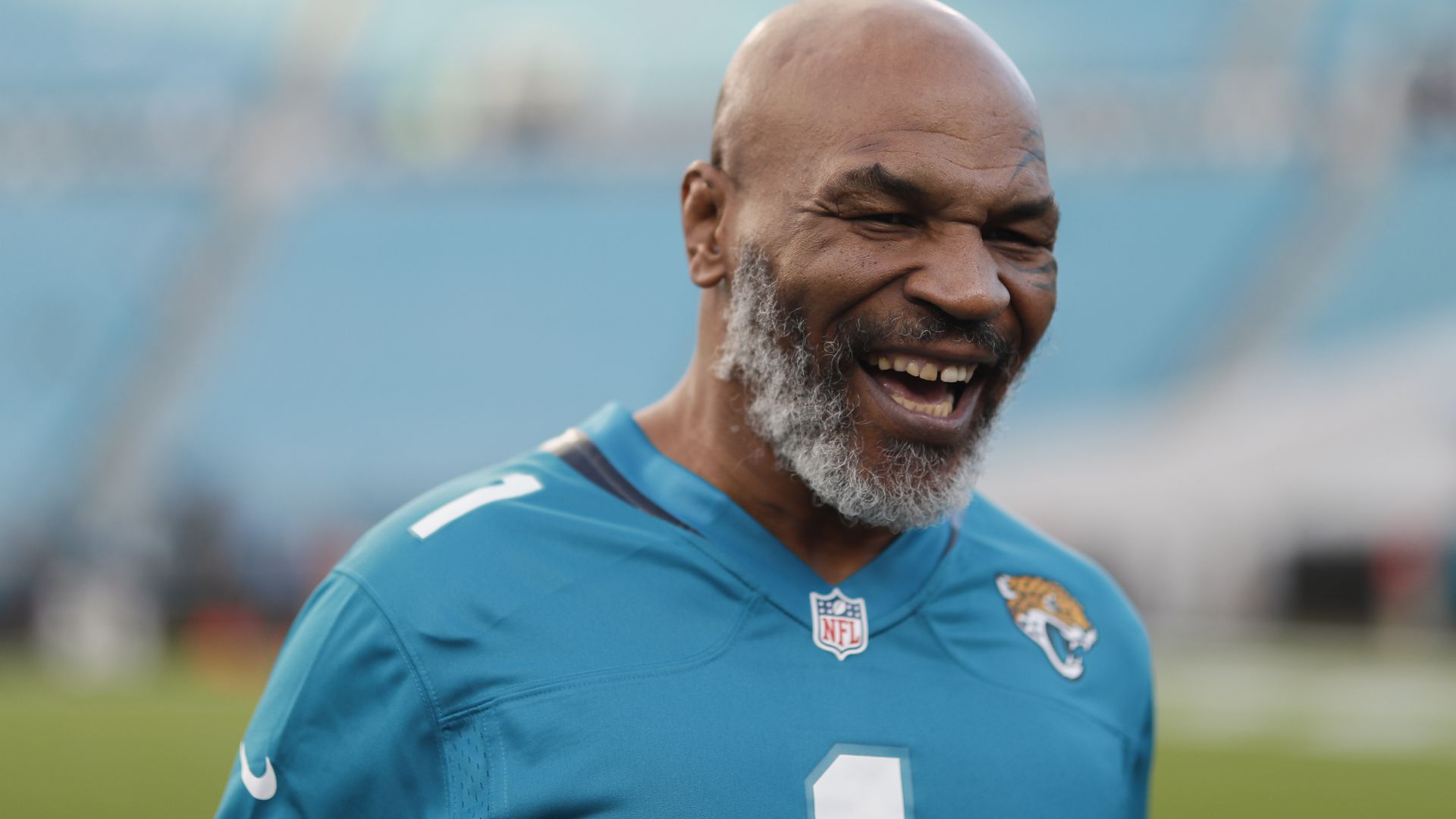 Mike Tyson rank und schlank - Tanzerei sei Dank