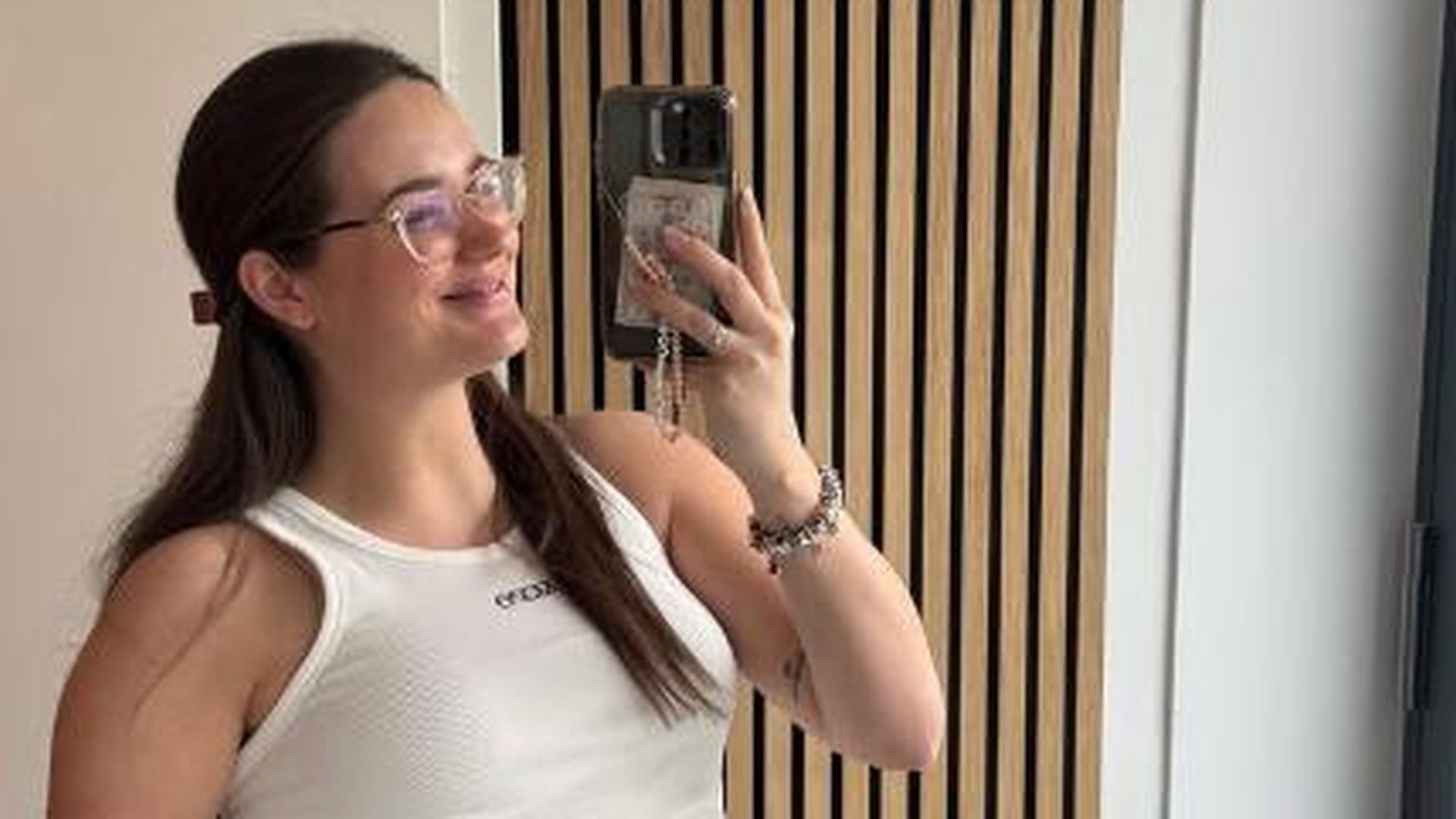 Schwangerschaftsendspurt: Mone Mahoni gibt ein Baby-Update