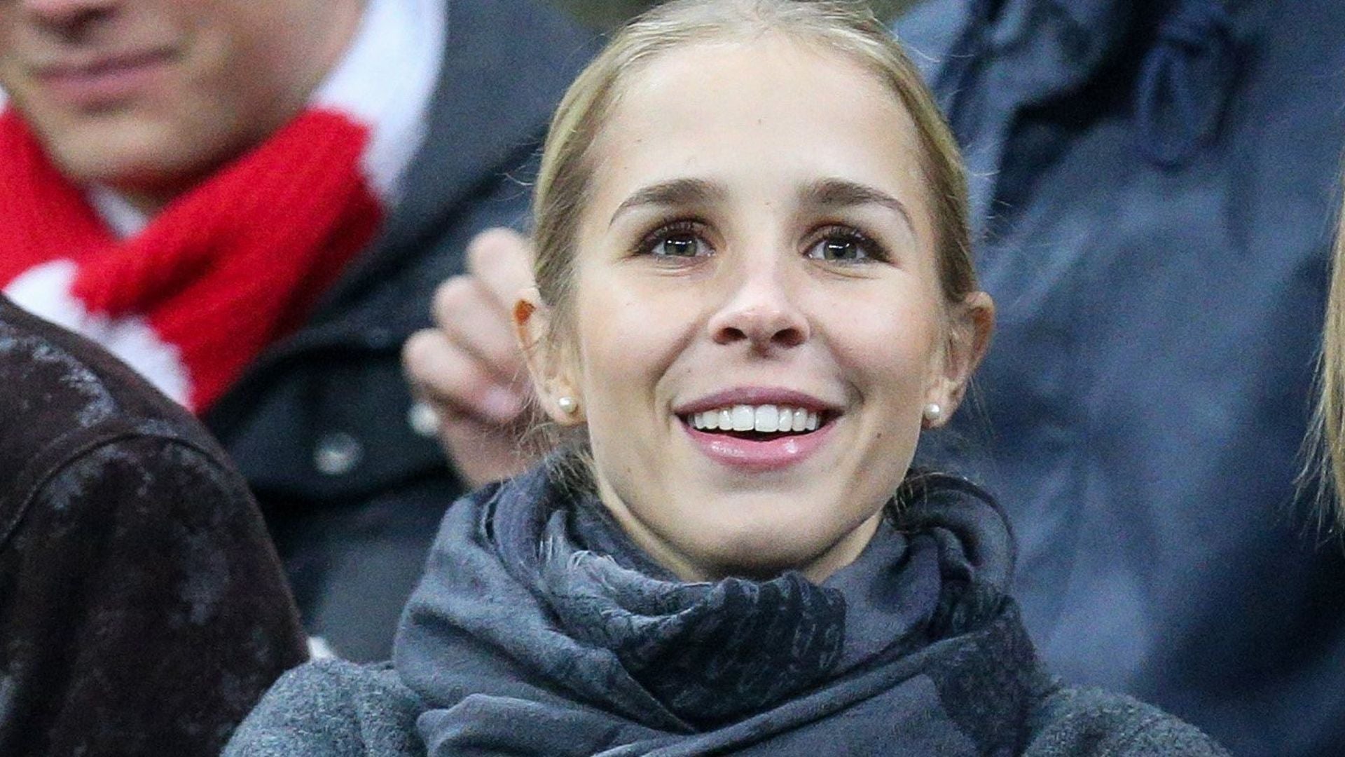 Geschlecht verraten? Manuel Neuers Ex Nina feiert Babyparty
