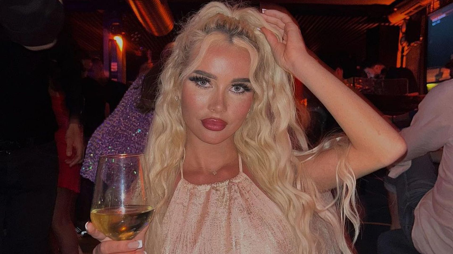 Drei Chelsea-Stars bedroht: Influencerin entgeht knapp Knast