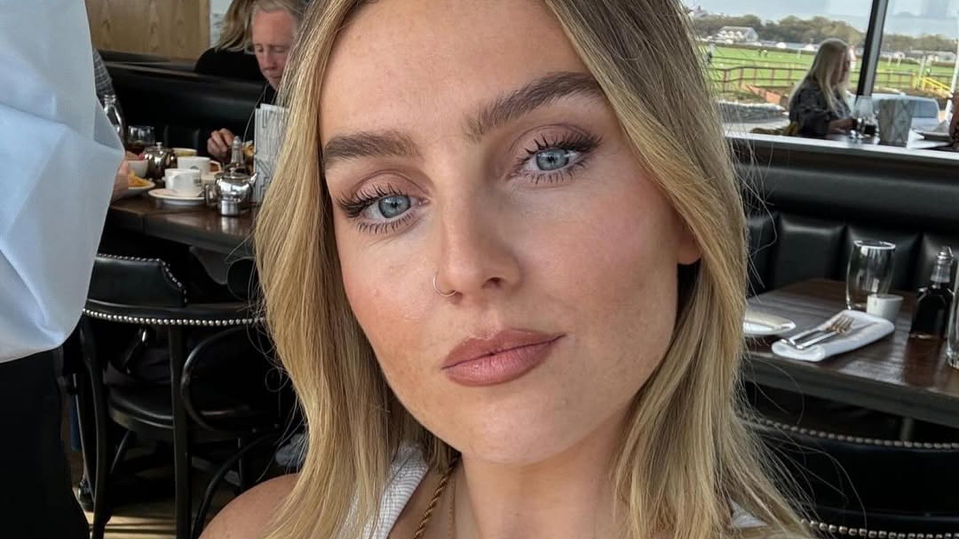 Nach Axels Geburt: Perrie Edwards verlor Baby im 6. Monat
