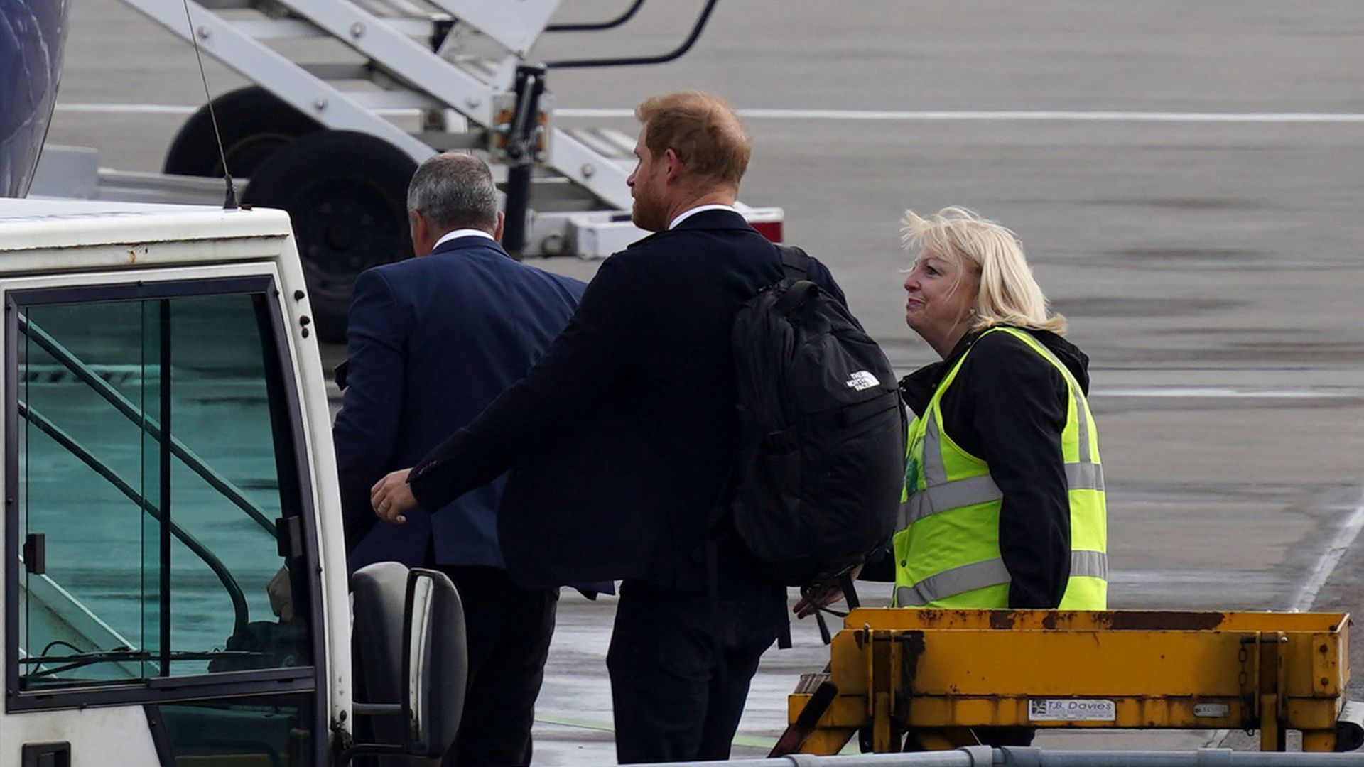 Nach dem Tod der Queen: Hier verlässt Prinz Harry Schottland