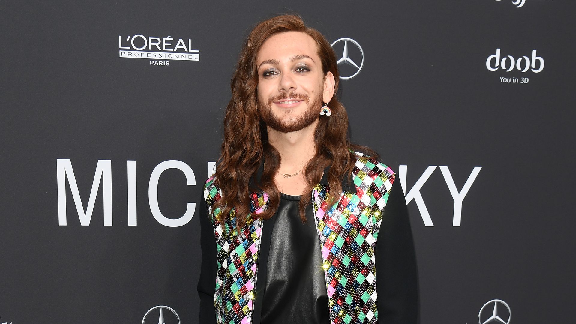 Wolle-Petry-Double: Crazy ECHO-Look bei Riccardo Simonetti