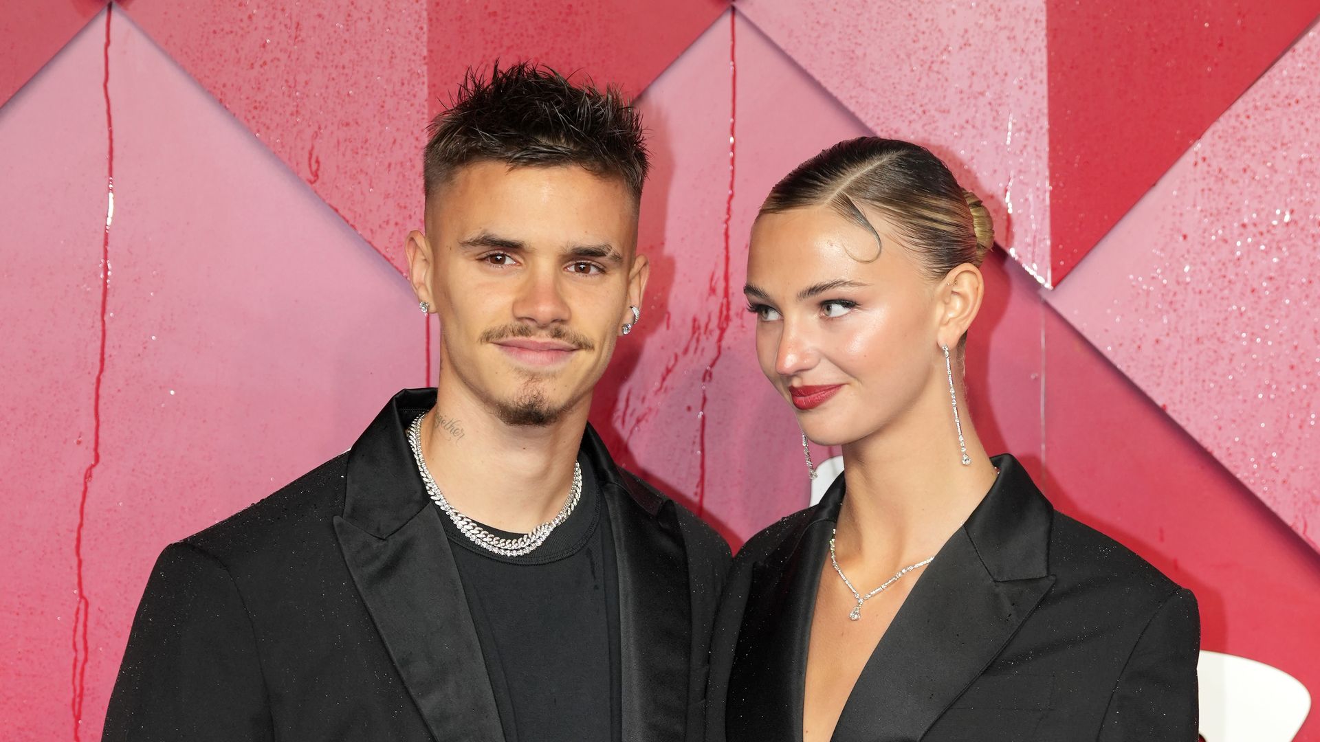 Flucht aus London: Mia Regan meidet Ex-Freund Romeo Beckham