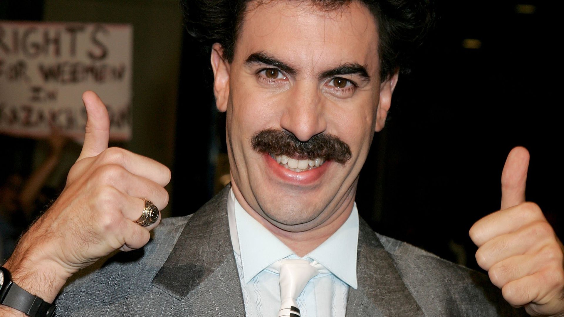 Cool! Sacha Cohen will Geldstrafe für “Mankini”-Fans zahlen