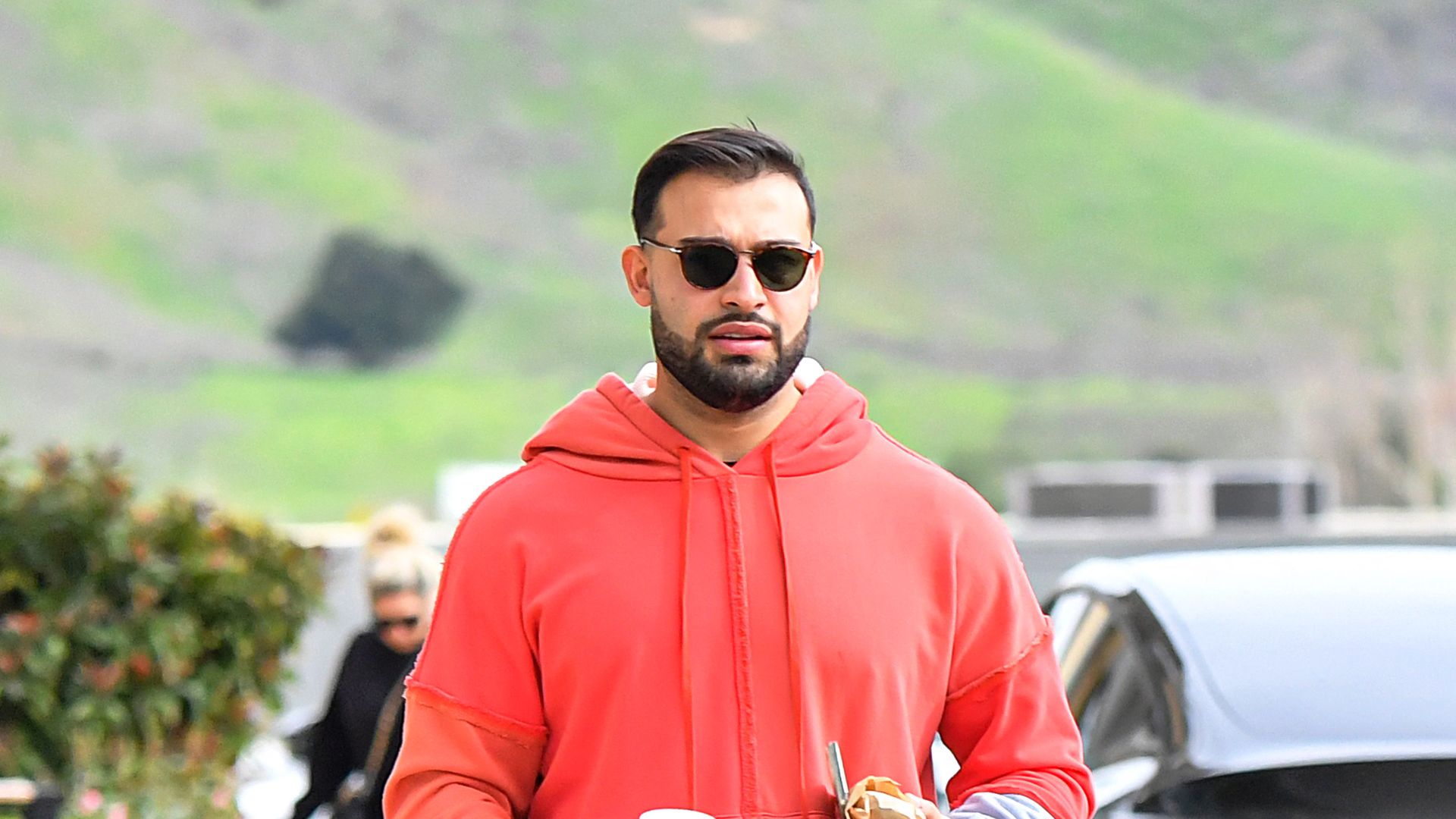 Sam Asghari ist ganz verliebt mit neuer Flamme unterwegs