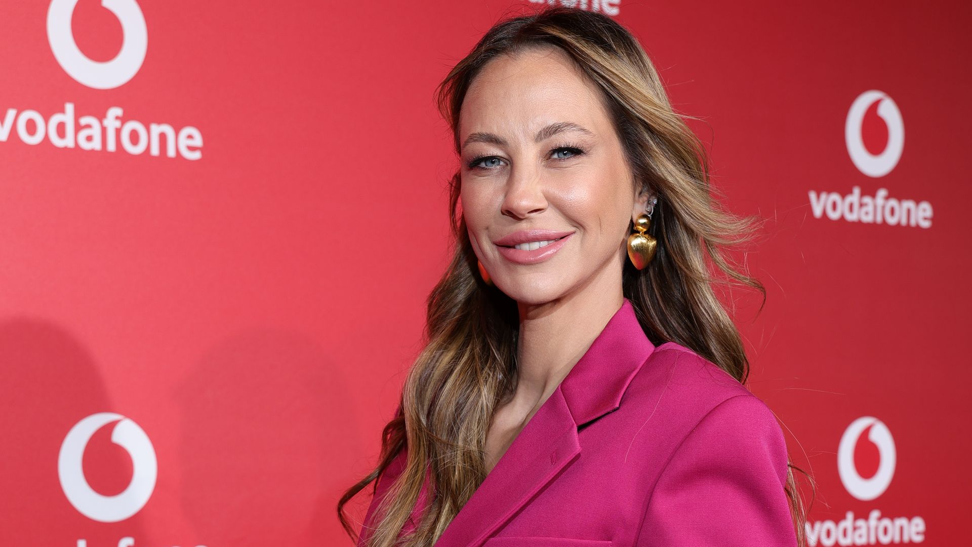 Steißbeinbruch: Sandy Meyer-Wölden lacht trotz Schmerzen