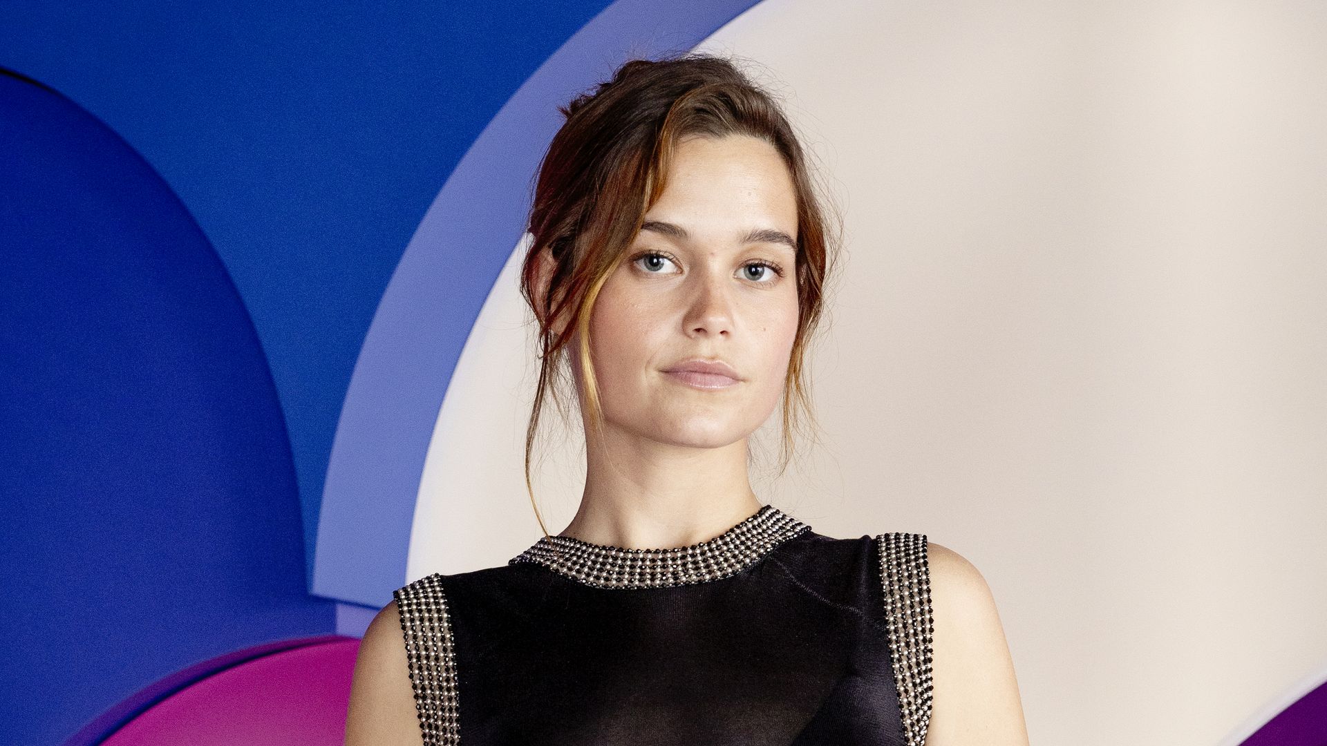 Sarah Catherine Hook geehrt durch "Eiskalte Engel"-Serie