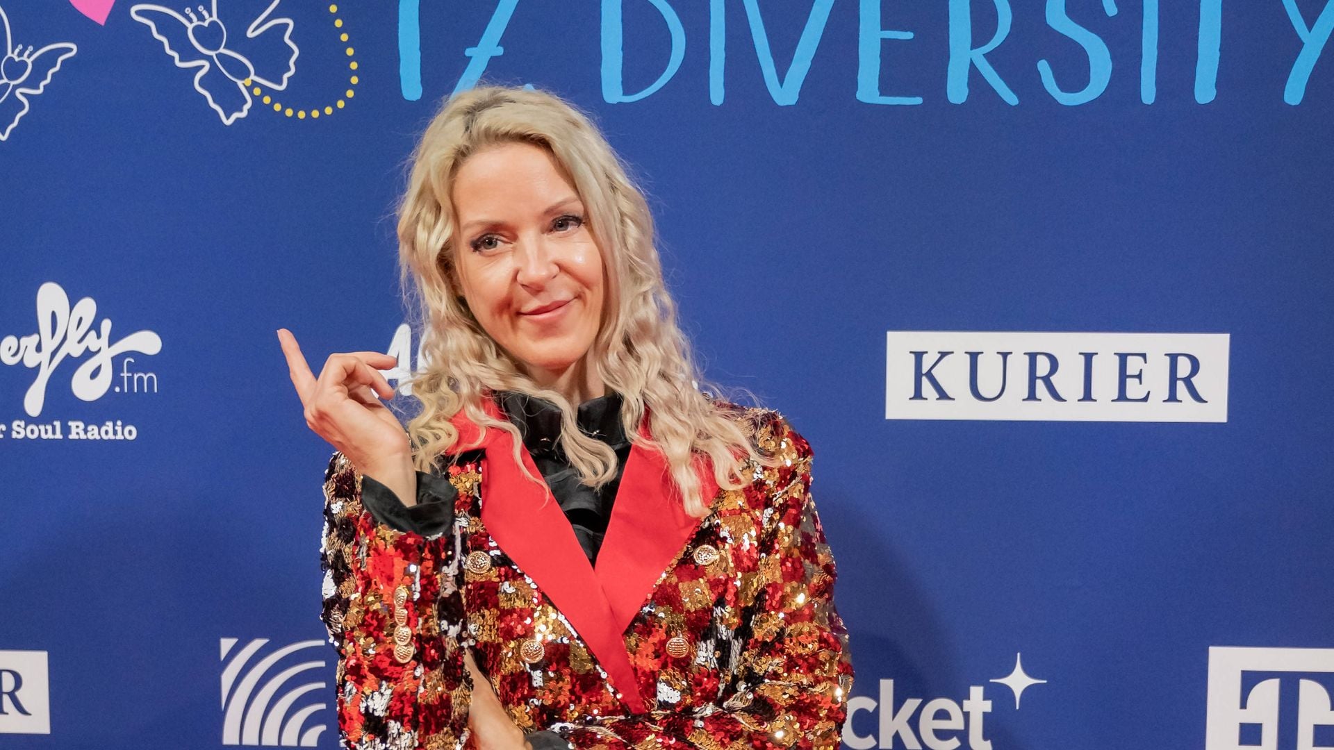 Keine Schmetterlinge im Bauch: Simone Lugner bleibt Single