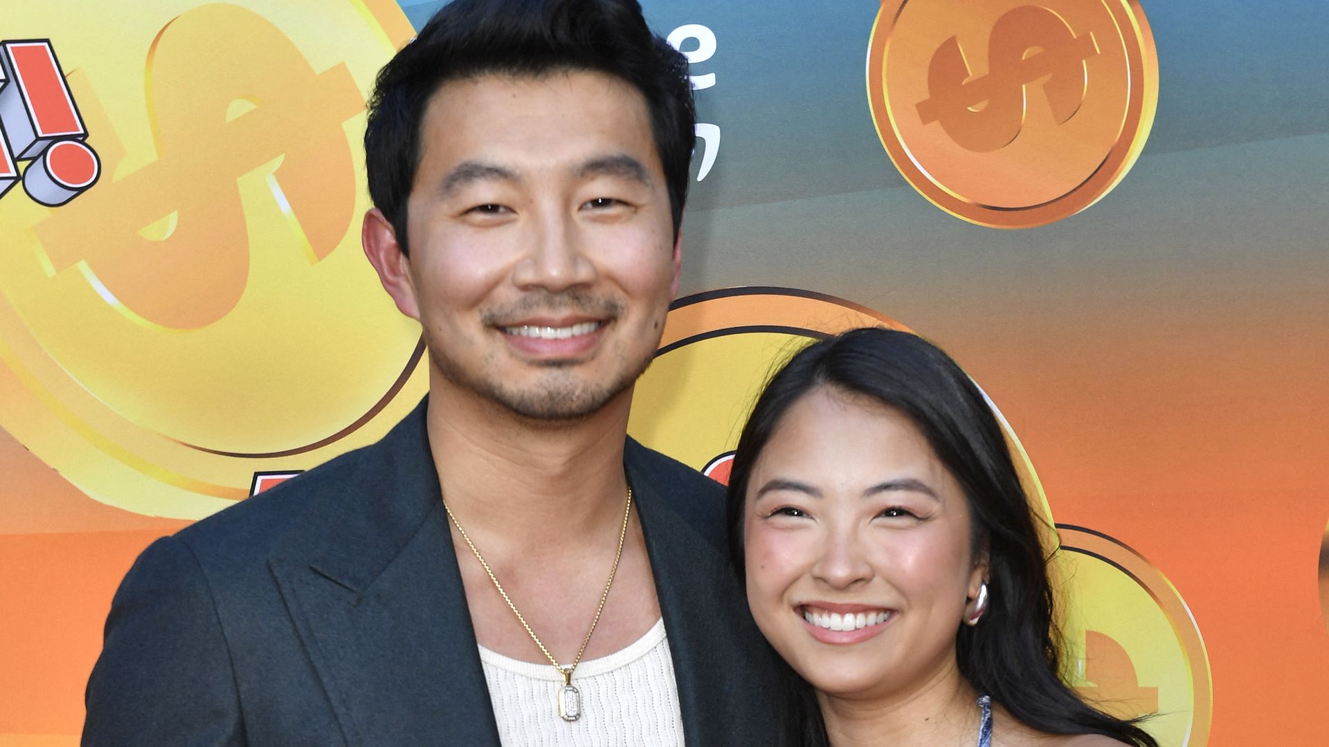 Simu Liu gibt Einblicke in Hochzeitspläne mit Allison Hsu