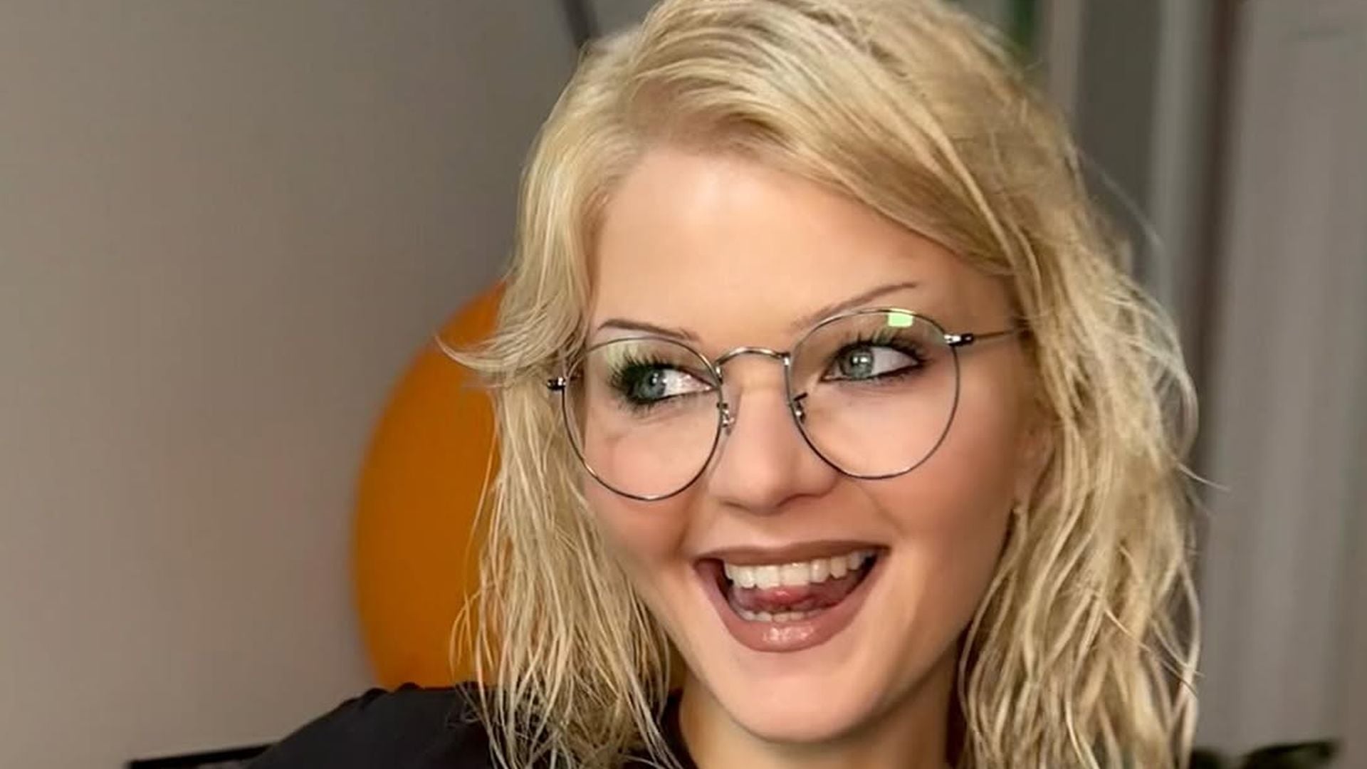 Sophie Passmanns Eyebrow-Blindness: Mut zur dünnen Braue