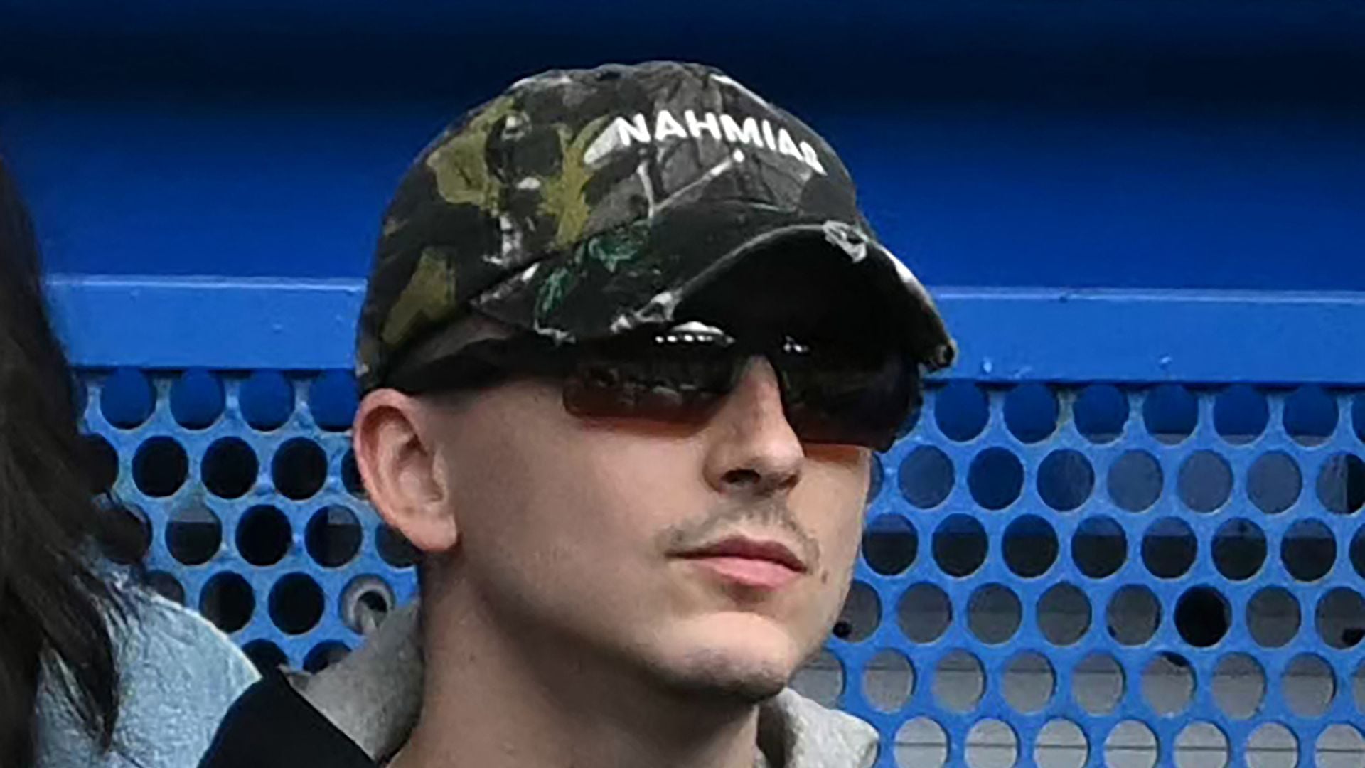 Fantheorie: Timothée Chalamet soll Undercover-Rapper sein