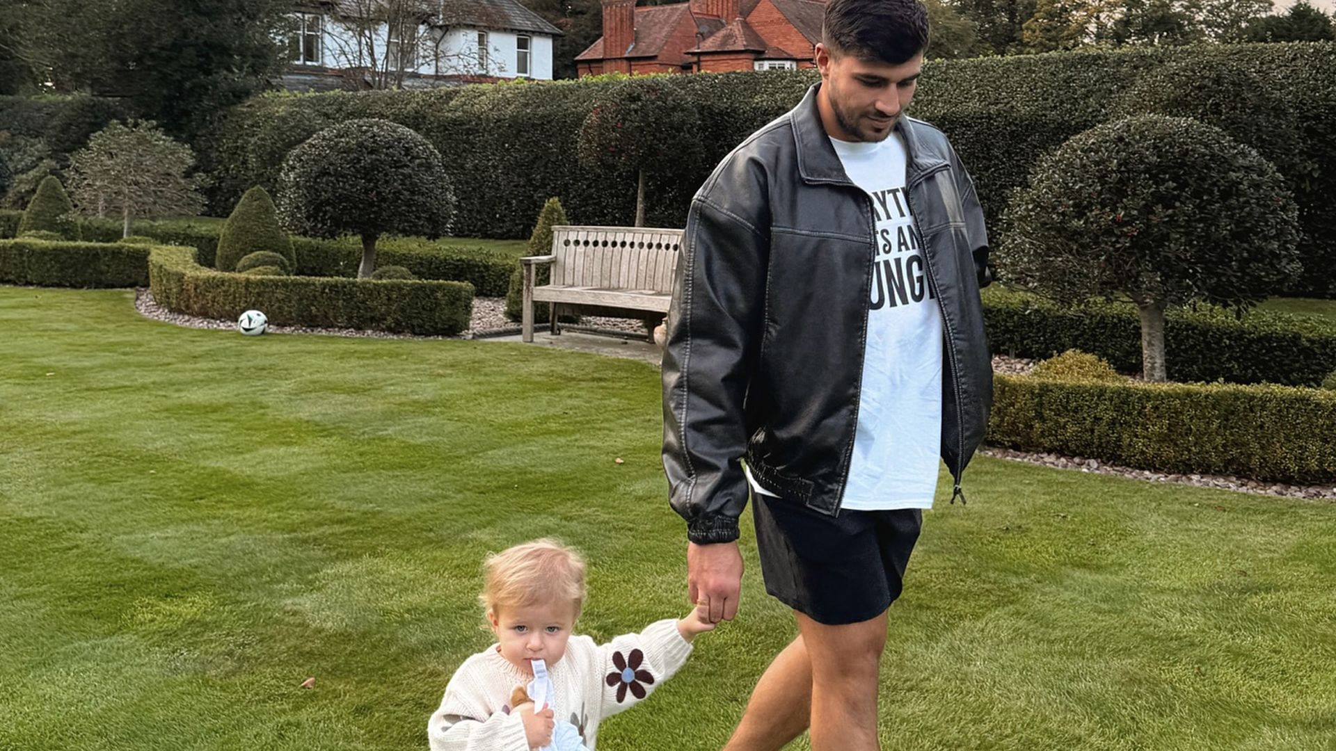 "Papas Prinzessin": Tommy Fury feiert Bambis Geburtstag
