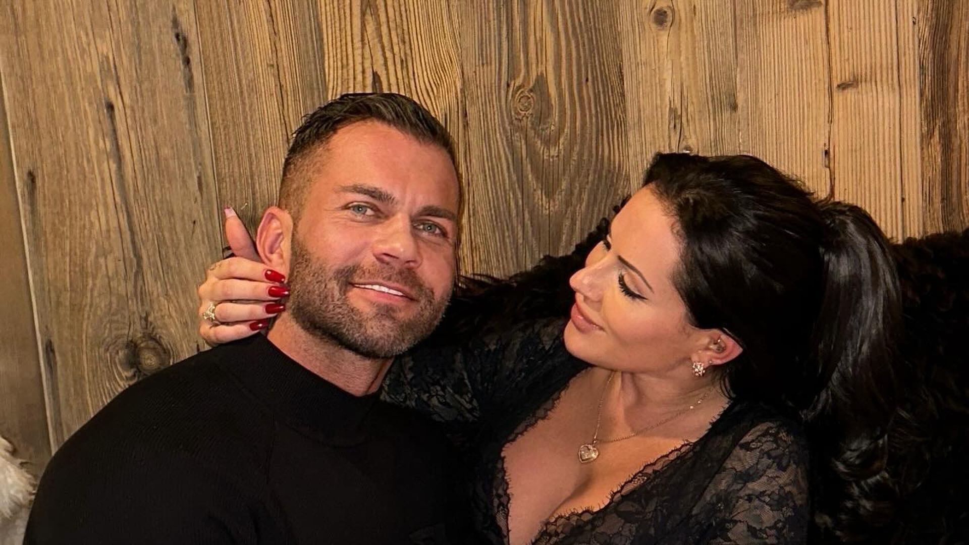 Julia Jasmin Rühles Partner Toni Brade sitzt im Gefängnis!