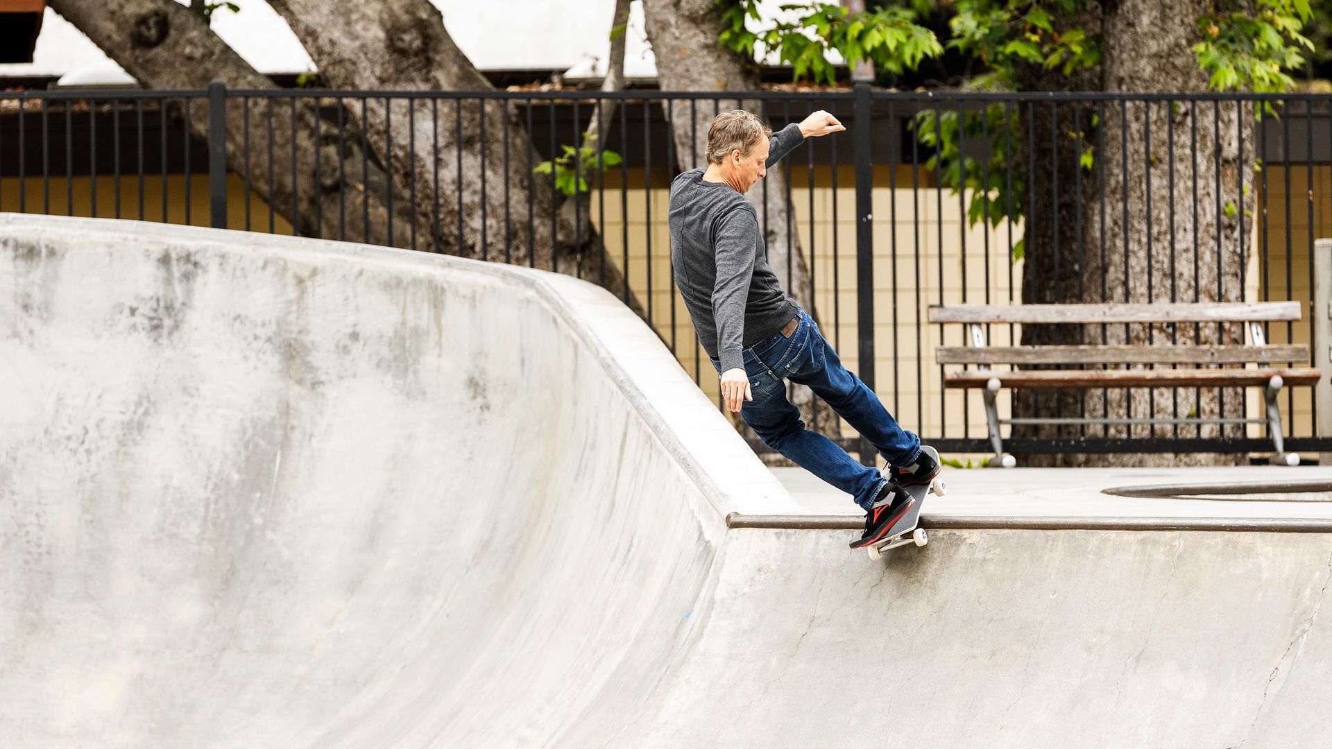 Wo ist der Zahn? Tony Hawk zeigt sein neues Lachen