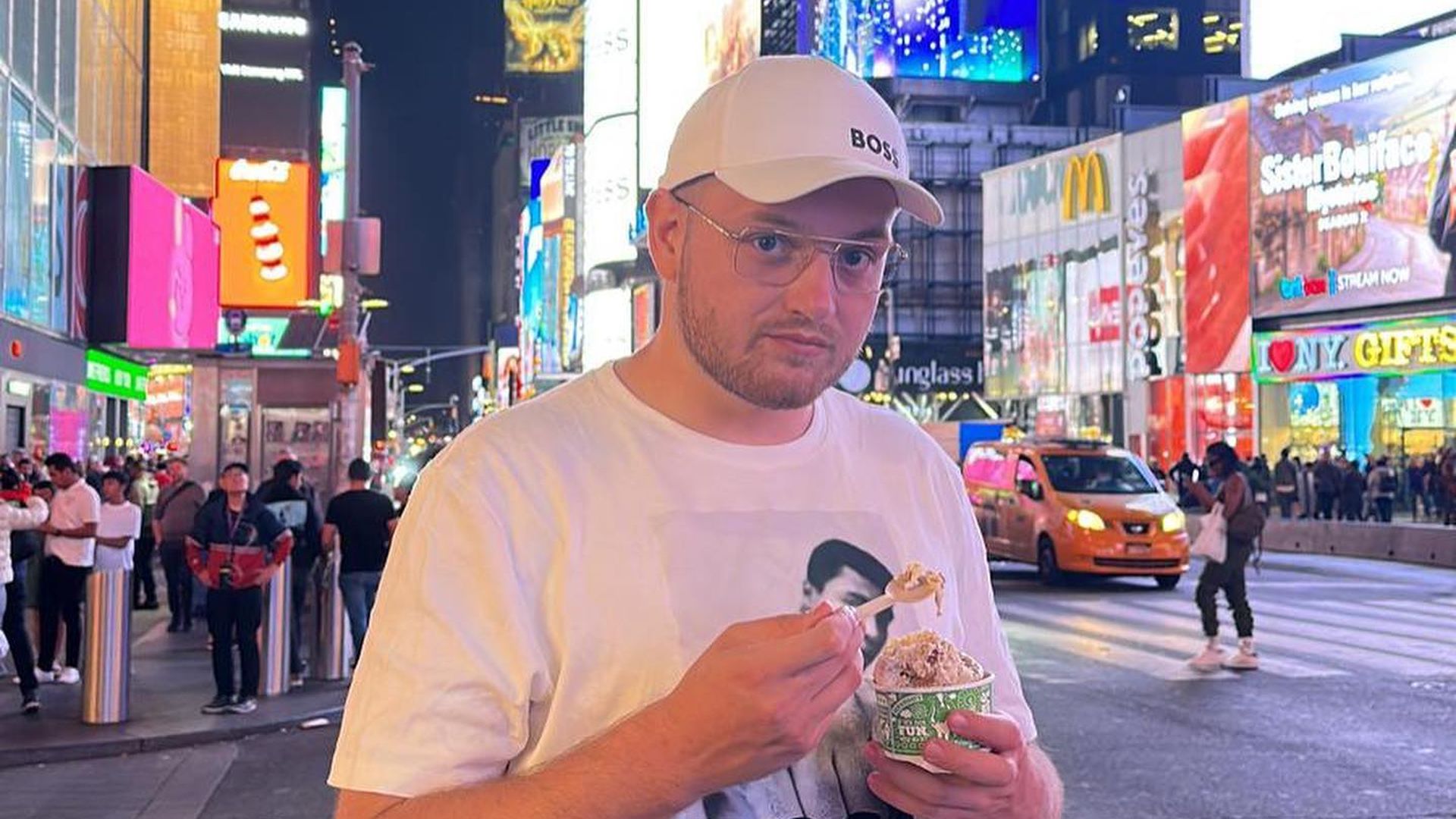 Twitch-Star Trymacs feierte zweite Traumhochzeit in Toskana