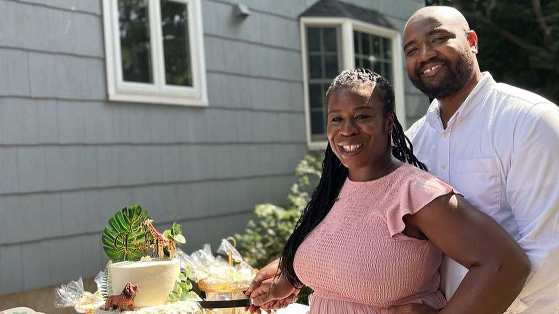 Schwangere Uzo Aduba feiert süße Babyparty mit ihrer Familie