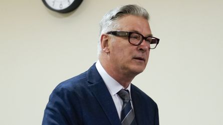 Autounfall: Alec Baldwin im Range Rover gegen Baum gekracht