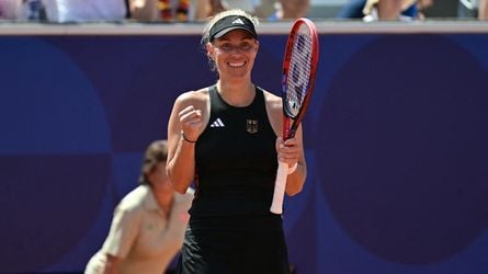 Angelique Kerber tanzt mit Ana Ivanović zu Helene Fischer