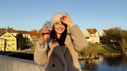 "Kräftiges Flackern": Anna Adamyan hört Herzton ihres Babys