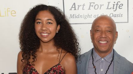 Russell Simmons fetzt sich im Netz mit seinen Töchtern!