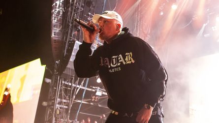 So verliebt zeigt sich Bonez MC mit seiner Freundin Mary