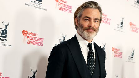 Chris Pine bringt neue Freundin zu den Golden Globes mit