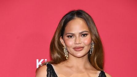 Chrissy Teigen ringt nach Tod ihres Vaters mit der Trauer