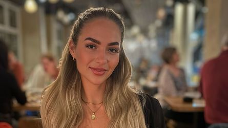 Doll angeschwollen: Emma Fernlund zeigt ihr Gesicht nach OP
