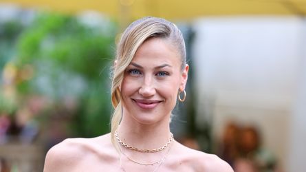 Lulu Lewe und ihr Partner verkünden das Geschlecht des Babys