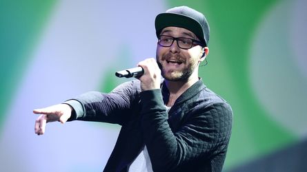 Mysterium gelöst: Mark Forster zeigt sich ohne Cap im Netz