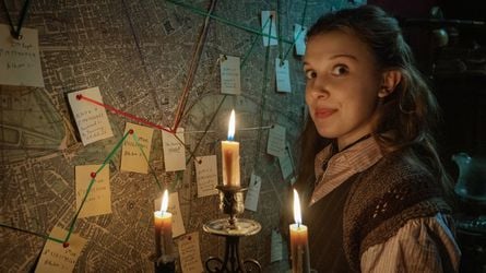 Nur schwarze Kleider: Millie Bobby Brown trauerte um Elfi