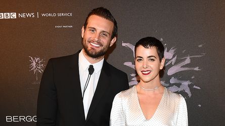 Süß: Nico Tortorella und Bethany erwarten Baby Nummer drei