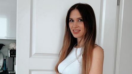 Vanessa Borck verzaubert an Karneval als sexy Prinzessin